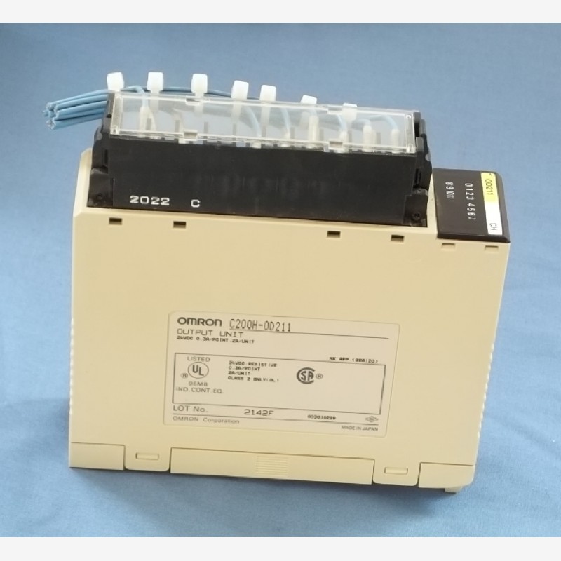 OMRON OUTPUT UNIT C200H-0D211