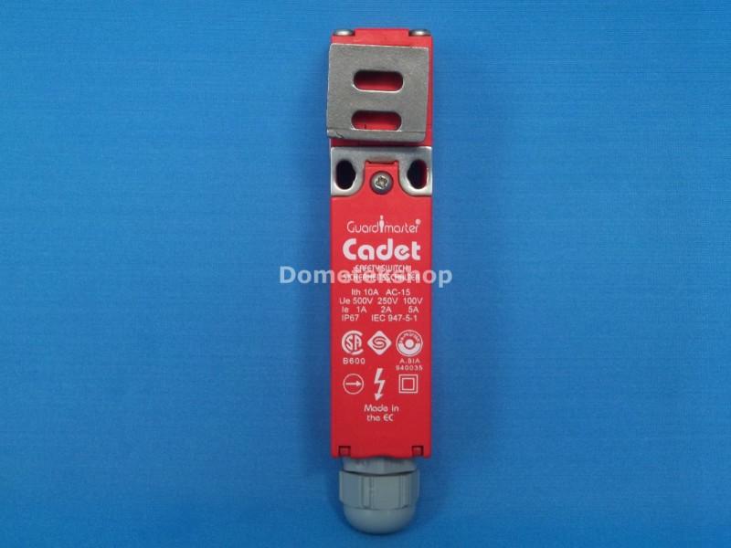 Guardmaster Cadet safety switch w. key