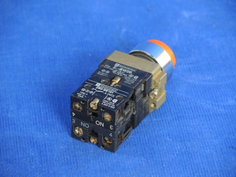 Telemecanique Lighted switch Z..BW06