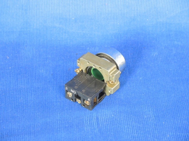 Telemecanique 1x ZB2-BE101 ZB2-BE102