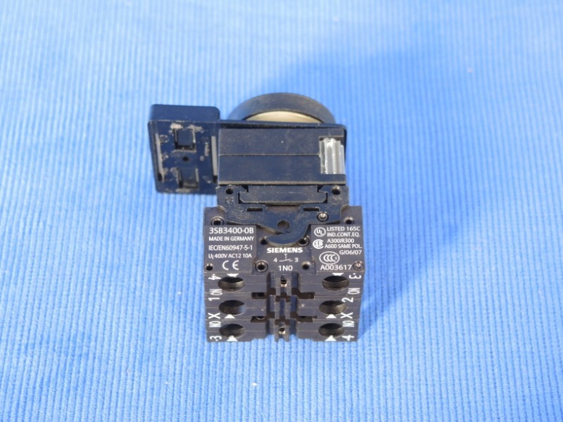 Siemens 3SB3400 lighted mom. switch