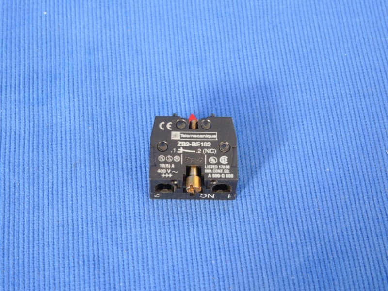 Telemecanique ZB2-BE102 contact block