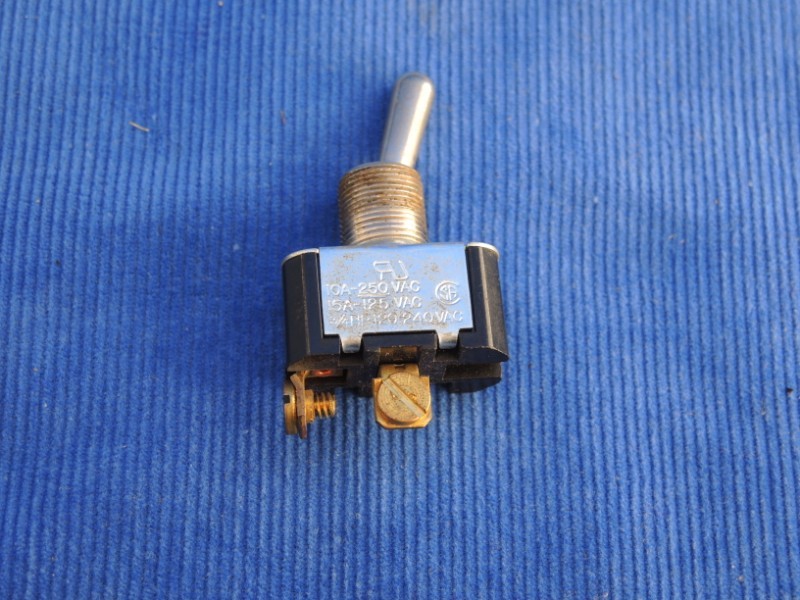 Carling toggle switch 10A-250VAC