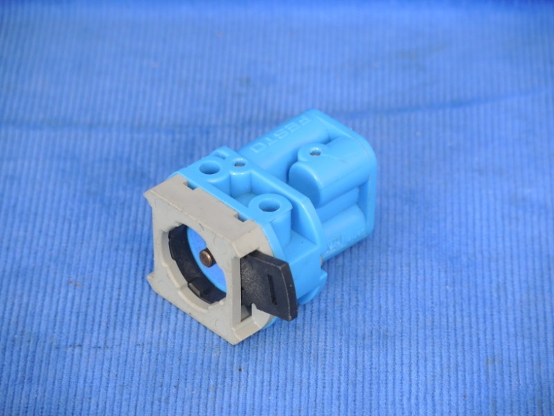 Festo 6817 SV-3-M5