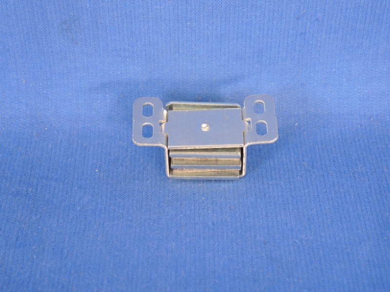 EPCO 592 Magna Tite magn. catch, lot of 3