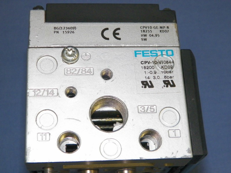 Festo pneumatic block for 8 x 10mm-valves
